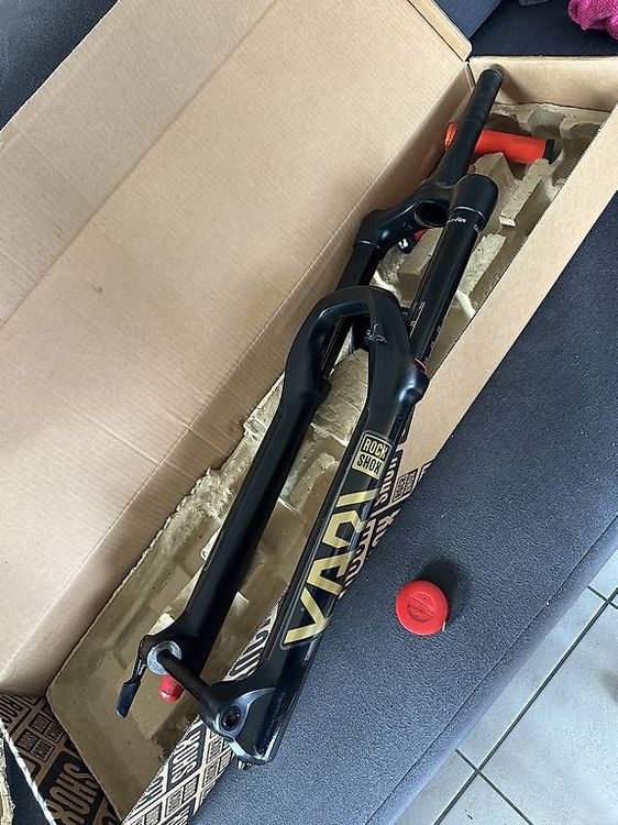 Rockshox Yari / Lyrik Ultimate 160mm RC2 2.1 - 27.5 (Gebraucht) in ...