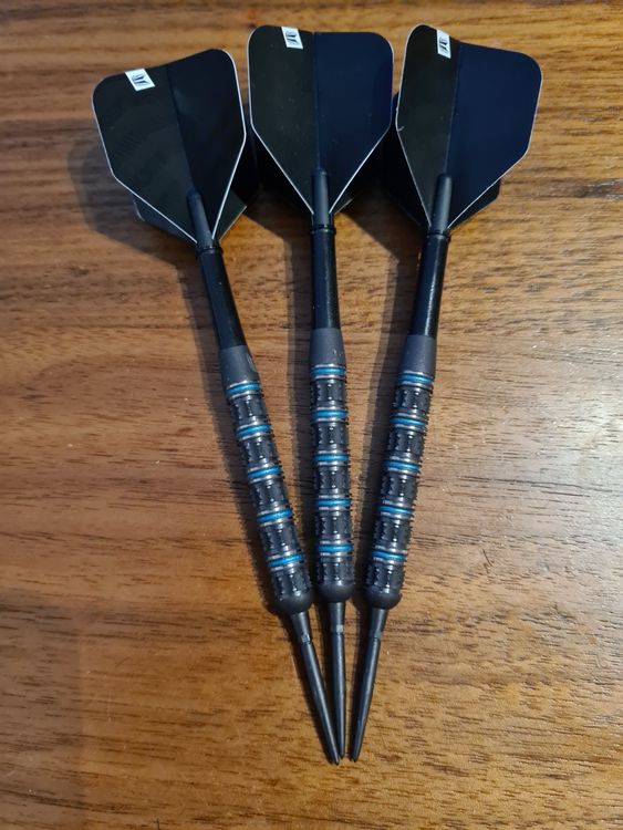 Darts Target Rob Cross Black Edition 24g (Neu (gemäss Beschreibung)) in ...