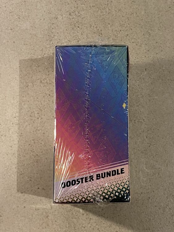 Pokémon Prismatic Evolutions Booster Bundle – 6 Packs – EN – (Neu und ...