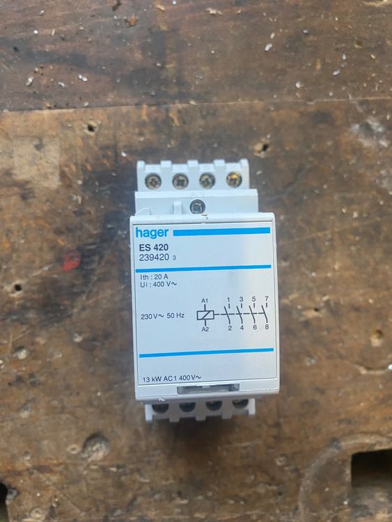 Schütz Relais Hager 20A 4S 230V 2 TE ES420 (Gebraucht) in Oberbuchsiten ...