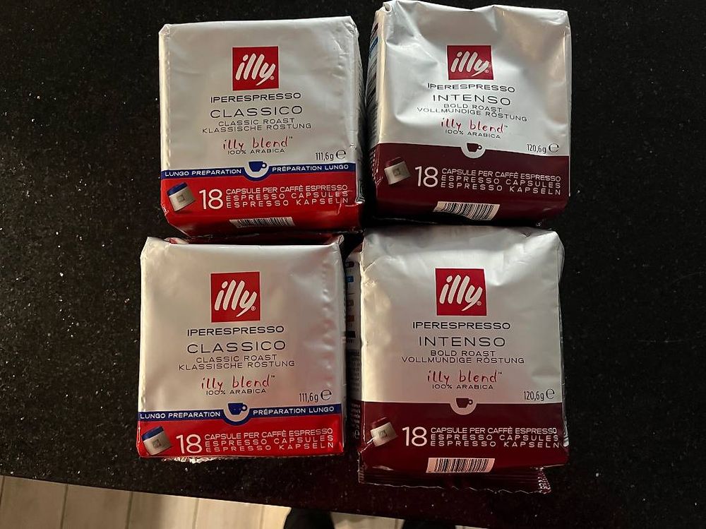 Machine à café Illy Y3.3 + capsules Illy Iperespresso (D'occasion) à St ...
