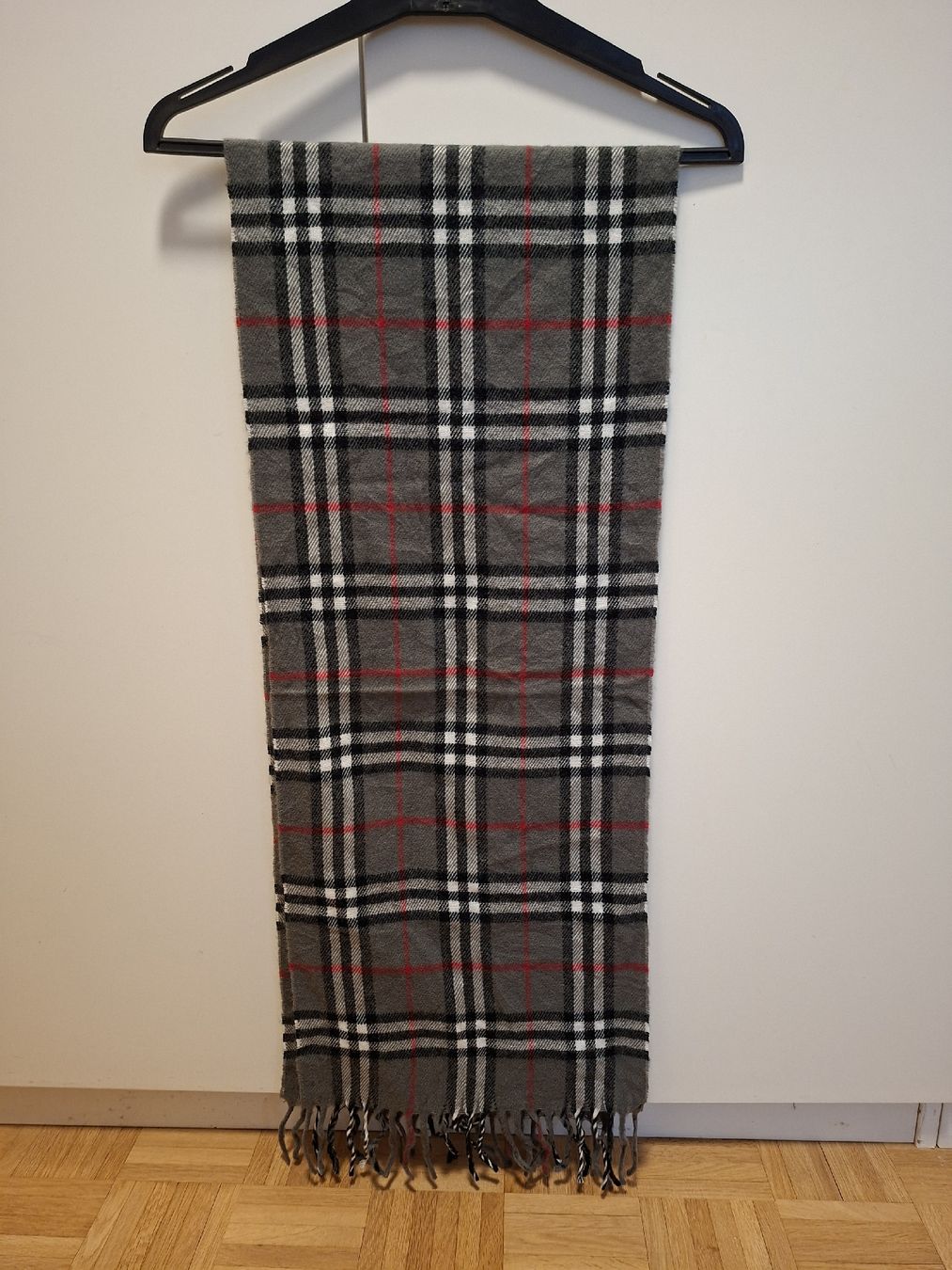 Écharpe Burberry (D'occasion) à Plan-les-Ouates pour CHF 45 – avec ...