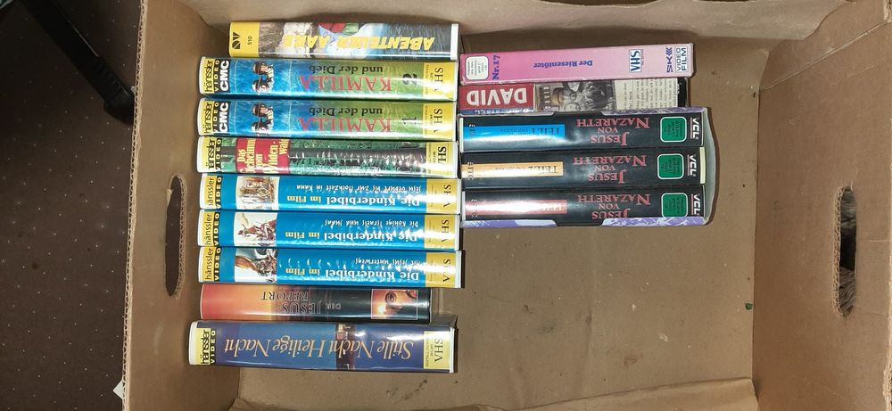 Diverse christliche Kinder- und Bibel-VHS-Kassetten (Gebraucht) in Lotzwil für CHF 1 – mit ...
