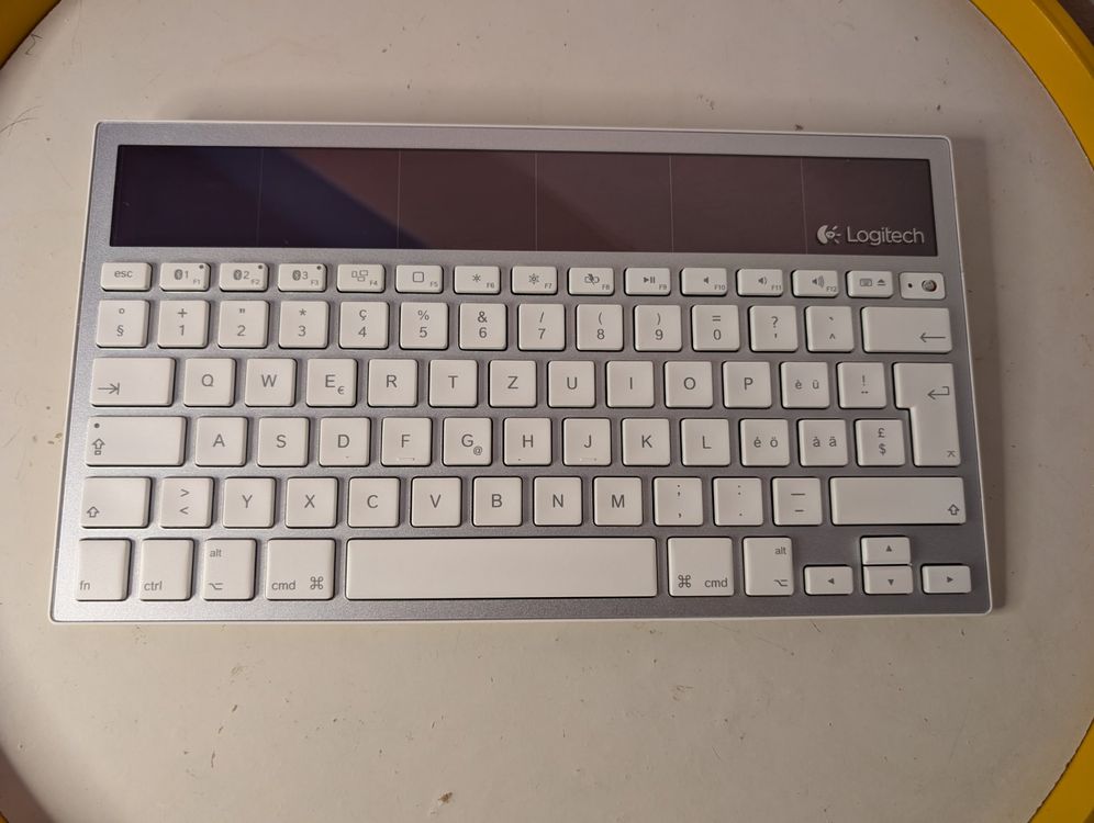 Logitech Solar Tastatur K760, schnurlos, top Zustand! (Gebraucht) in ...