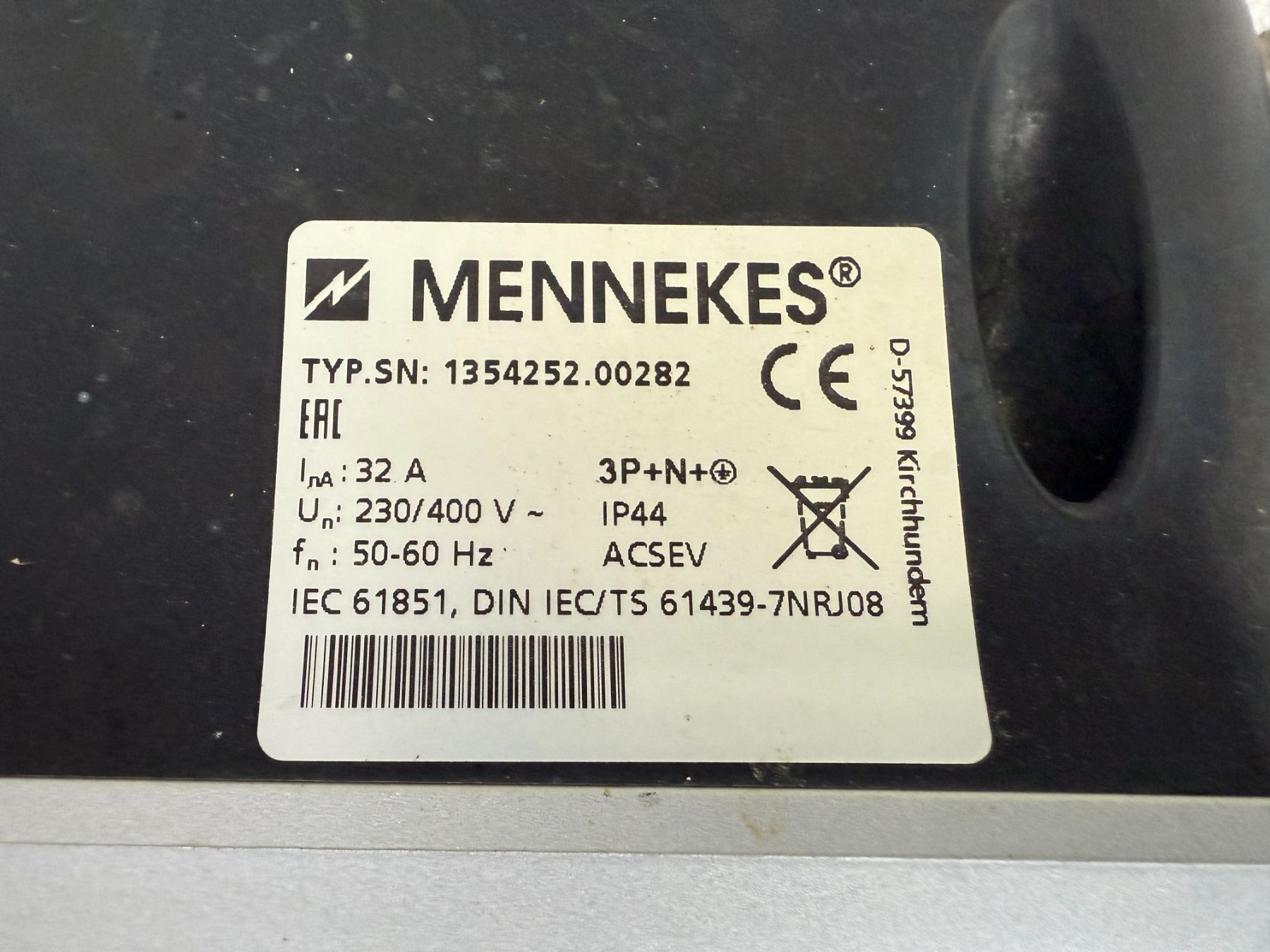 Charge station Mennekes ARMTRON Premium Xtra 32A (Défectueux) à Founex ...