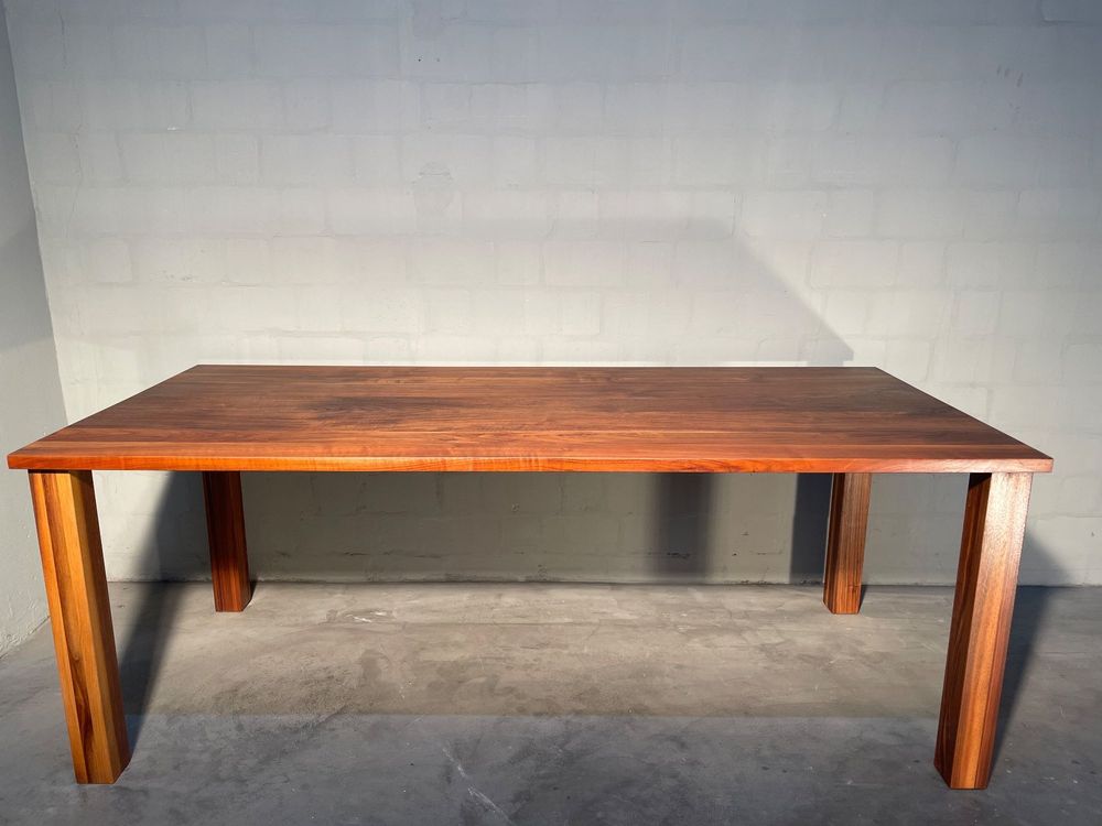 NEUE RESTAURIERT, Massiv Nussbaum, Designholztisch modern (Gebraucht ...