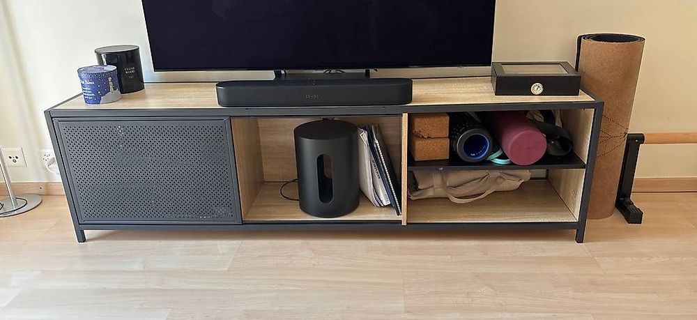 Meuble télé + table basse (Gebraucht) in Marchissy für CHF 250 – nur ...