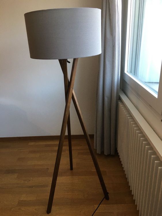 Ständerlampe Stehlampe Interio (Gebraucht) in Seengen für CHF 60 – nur ...
