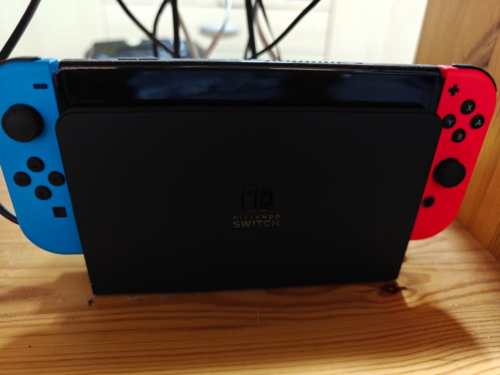 Nintendo Switch OLED & Pro Controller & Split Pad Pro | Kaufen auf Ricardo