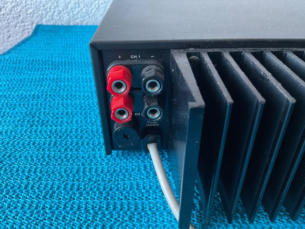 Interm MA- 320 Professional Power Amplifier (Gebraucht) in für CHF 18 – mit Lieferung auf ...
