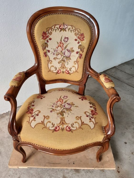 Antike Gobelin Sessel (Gebraucht) in Füllinsdorf für CHF 40 – nur Abholung auf Ricardo kaufen