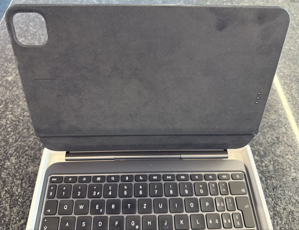 Apple Magic Keyboard für 11“ iPad Pro (M4) (Gebraucht) in Oberurnen für ...