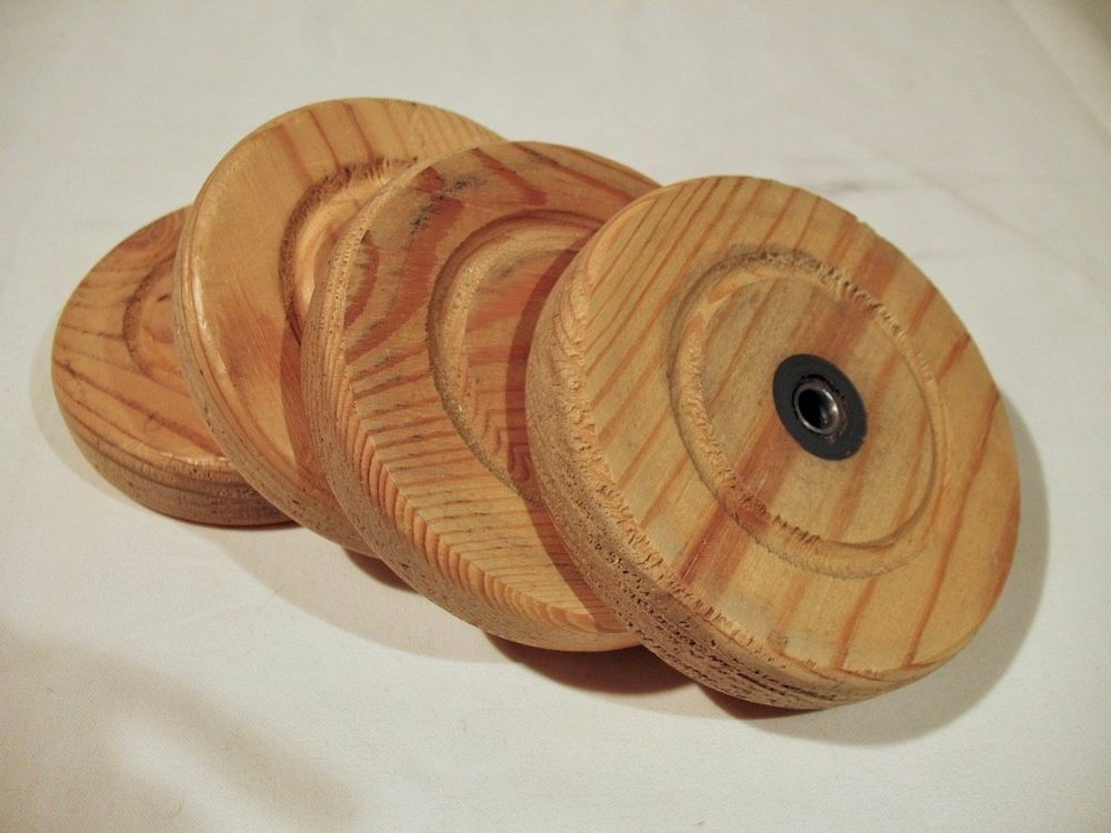 4 Holz Räder Massiv Föhre Fichte für Fahrzeuge Wagen Basteln (Gebraucht ...