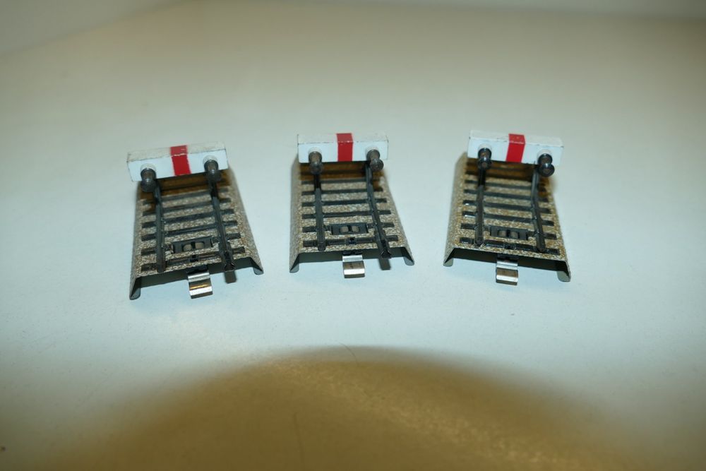 Märklin H0: 3xM-Prellbock Einheit 2 (Gebraucht) in Niederhasli für CHF ...