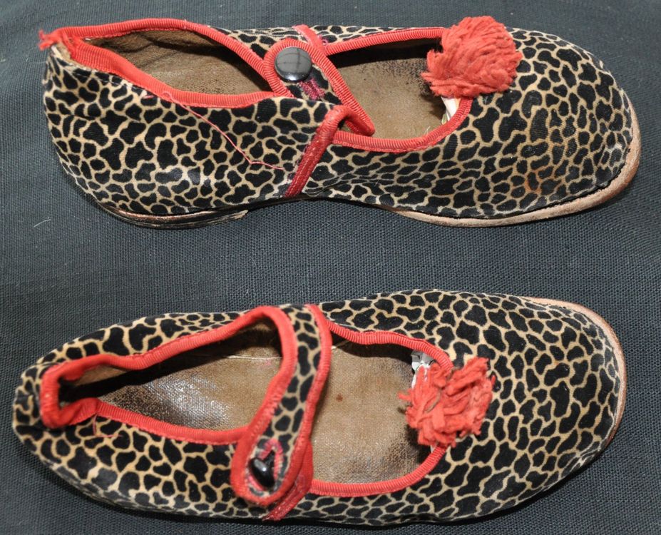 Hausschuhe antik, ca.80 J. sogenannte Tigerfinkli! Grösse 23 | Kaufen ...