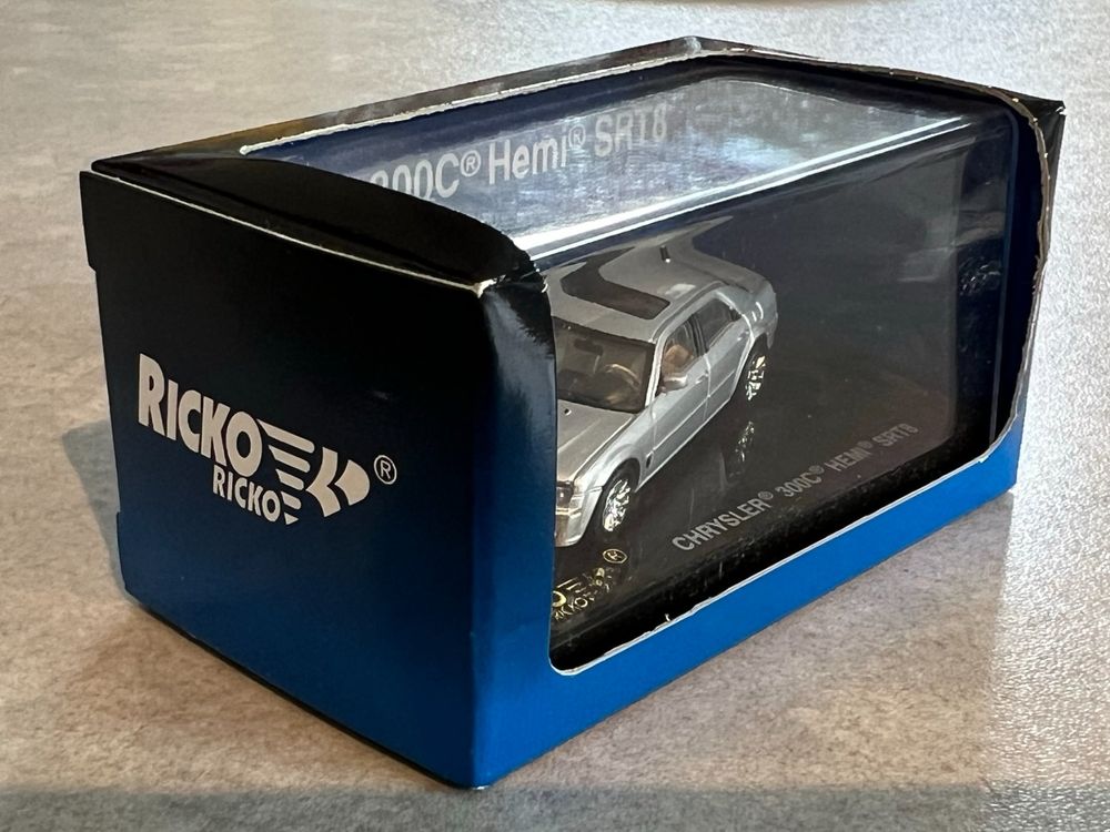 RICKO / 1 :87 / CHRYSLER 300C HEMI SRT 8 | Kaufen auf Ricardo