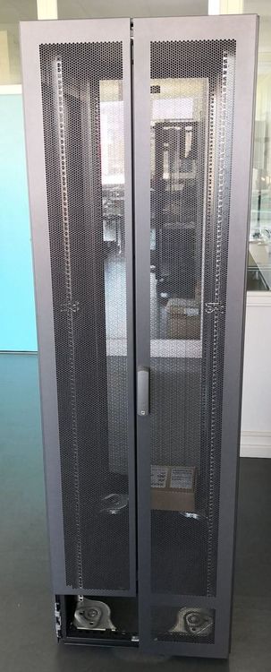 HP 42U Server-Rack 10642 G2 (Gebraucht) in Steg im Tösstal für CHF 295 ...