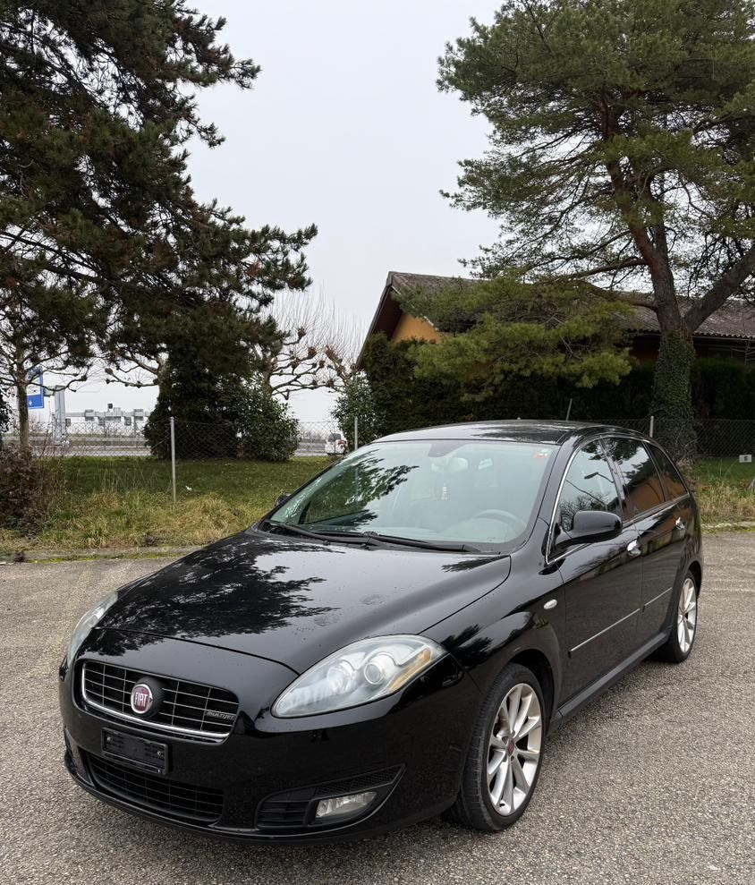 Superbe FIAT Croma 1.9 JTD 16V Multijet 150CV (B04) de 2008 (Gebraucht ...