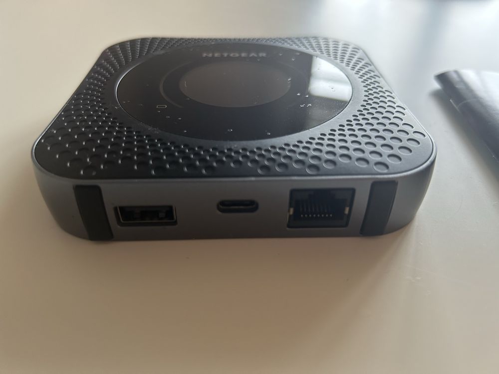 Netgear Hotspot Nighthawk M1 (Usato) a Neftenbach per CHF 91 – con ...