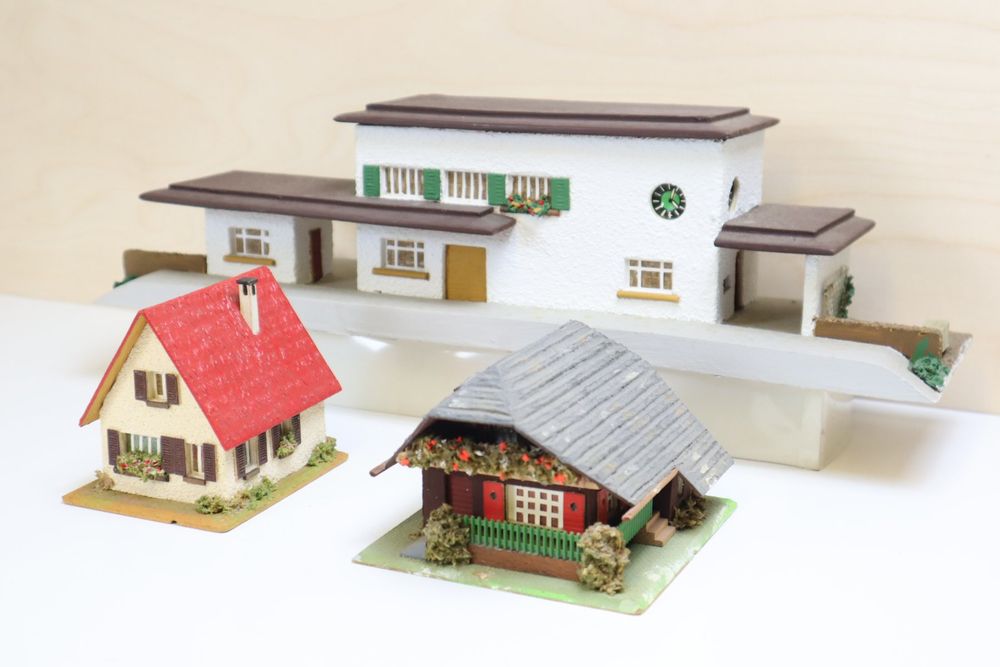 Faller Holz-Modelle - Bahnhof & Häuser Nr. 283 / 262 H0 | Kaufen auf ...