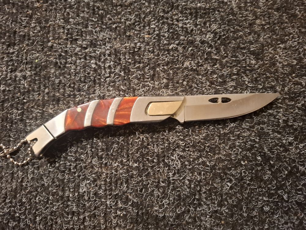 Coltellino tascabile Columbia (Usato) a Motto Blenio per CHF 13.5 – con consegna | Acquista su ...