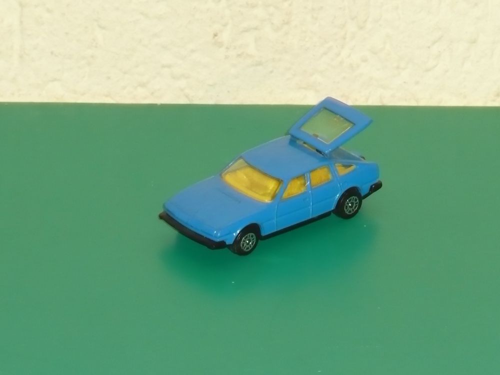 Corgi Toys " Rover 3500 " ab 1 Fr. (Gebraucht) in Kriens für CHF 1 ...