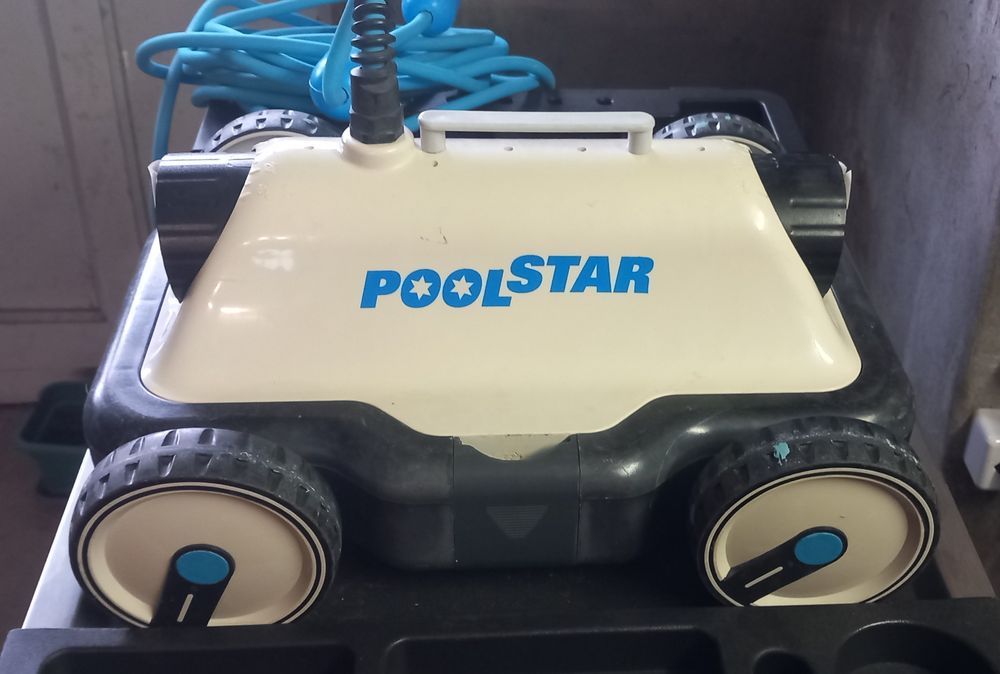 Robot de piscine POOLSTAR (D'occasion) à Estavayer-le-Lac pour CHF 102 ...