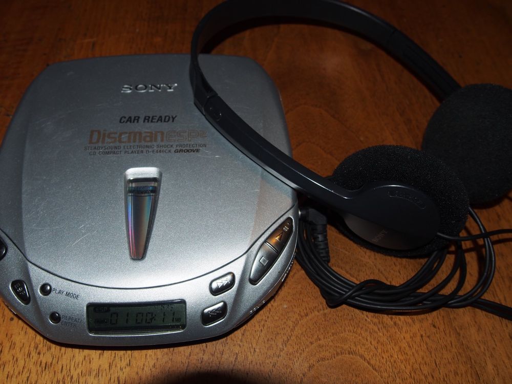 Sony Discman Model ESP2 Car Ready mit Originalkopfhörer (Gebraucht) in ...