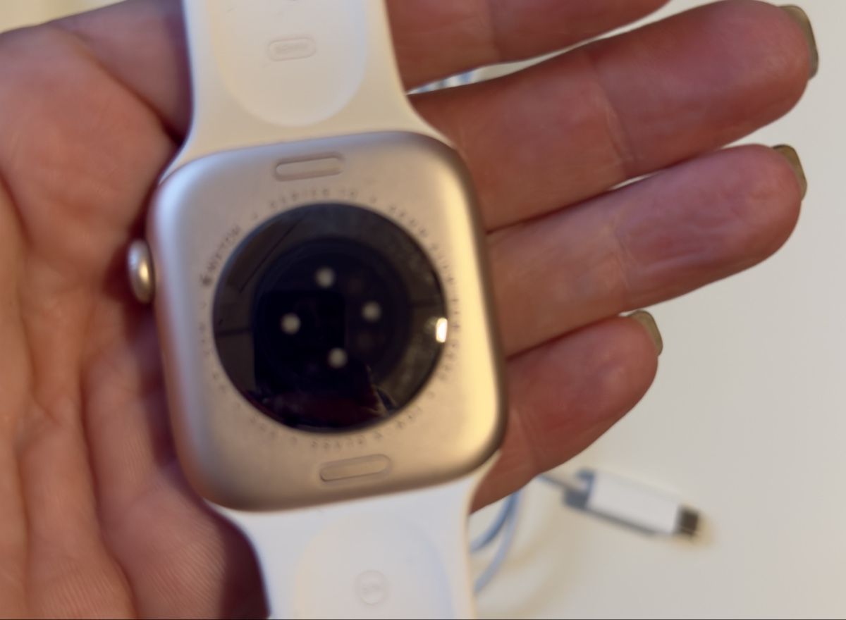 Apple Watch Series 10 - 46mm (Neu (gemäss Beschreibung)) in Winterthur ...