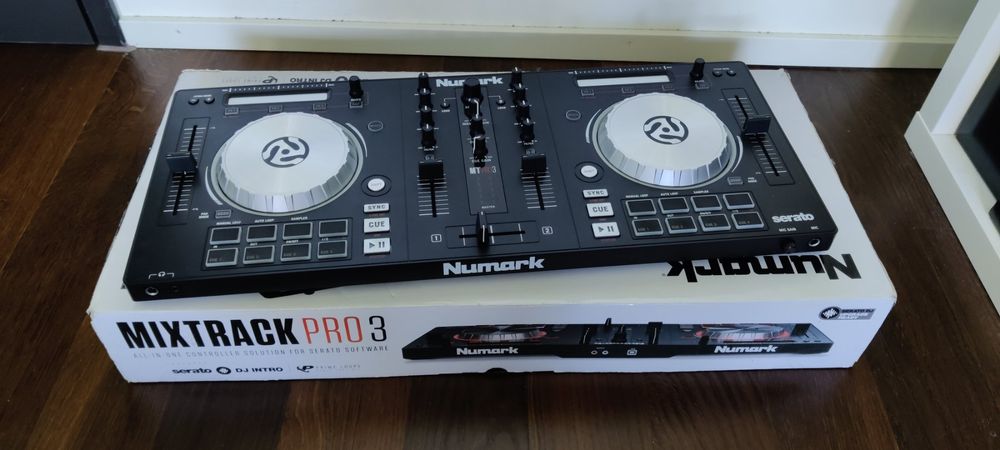 Numark Mixtrack Pro 3 DJ controller (Gebraucht) in Zürich für CHF 62 ...