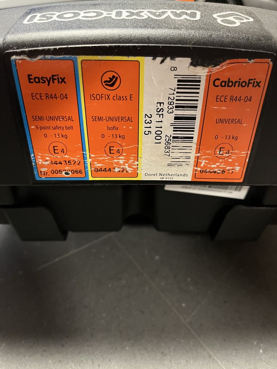 Base Isofix Maxi Cosi CabrioFix - Sécurité Bébé 👶 (Gebraucht) in ...