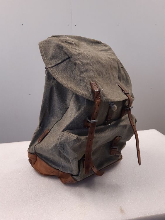 Alter Militär Rucksack (Gebraucht) in Trubschachen für CHF 35 – mit ...
