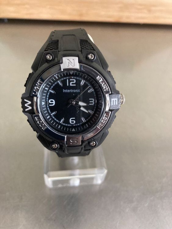 Intertronic Uhr (Neu und originalverpackt) in Wilderswil für CHF 12 ...