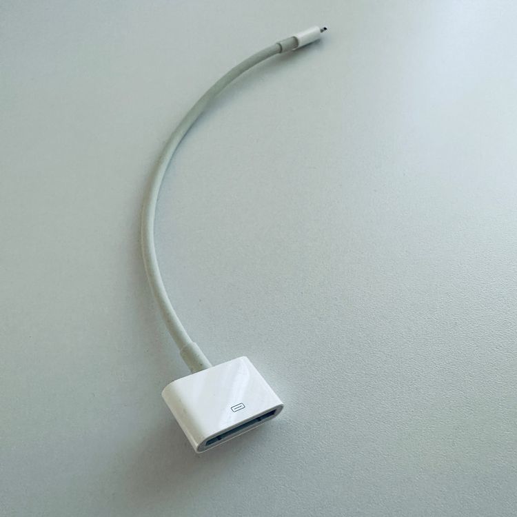 Original Apple Lightning auf 30-poliges Adapter Kabel A1450 (Gebraucht ...