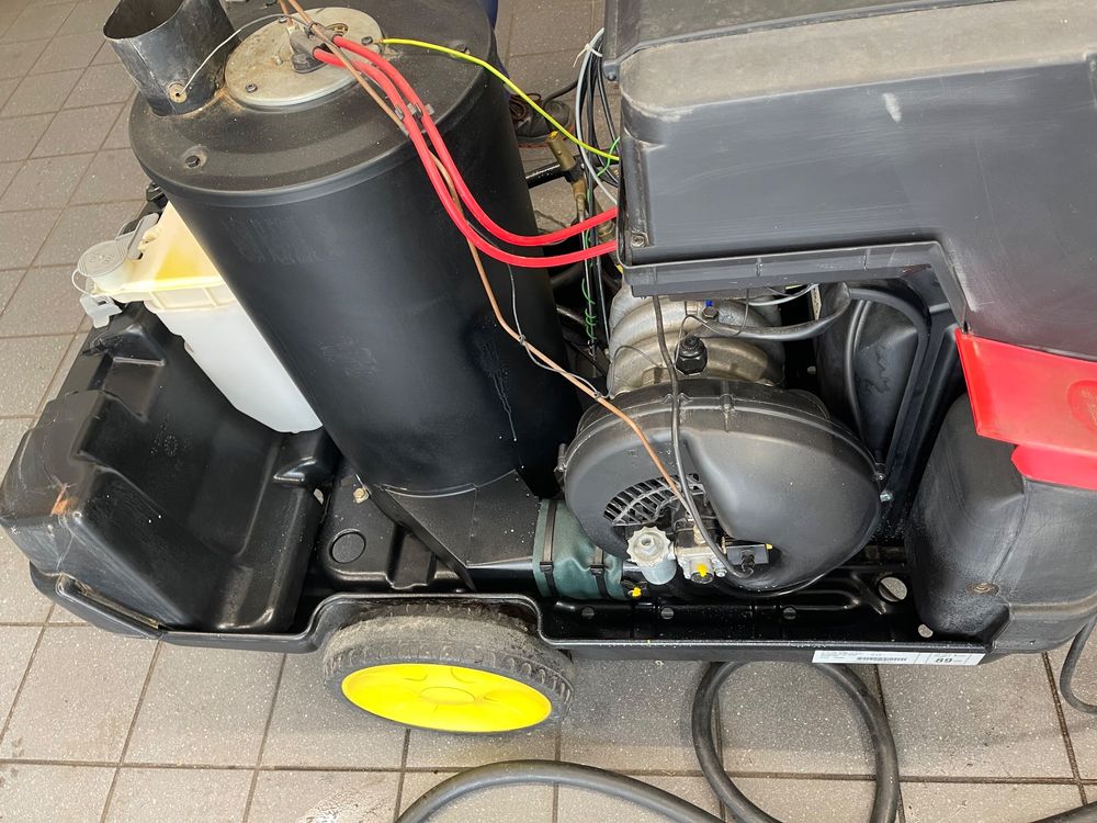 KÄRCHER HDS 695 M ECO HOCHDRUCKREINIGER (Gebraucht) in Küssnacht am ...