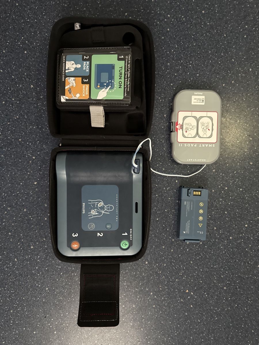 Philips HeartStart Defibrillator - HeartStart FRx AED (Neu (gemäss ...