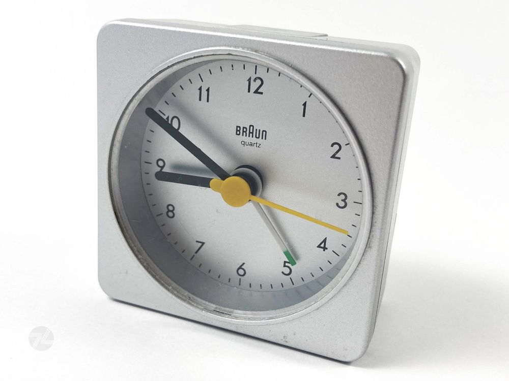 Braun Reisewecker Wecker Analog 3885 / AB1A Silber Design (Gebraucht ...
