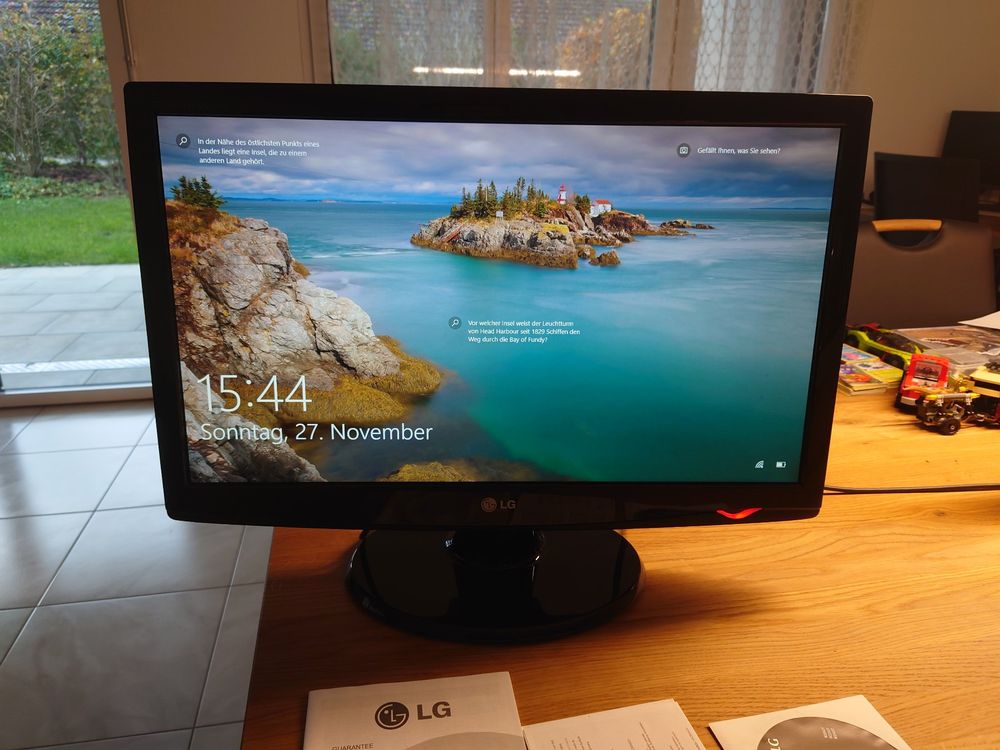 LG LCD Monitor 23" → 58cm (Gebraucht) in Obfelden für CHF 5 – mit ...