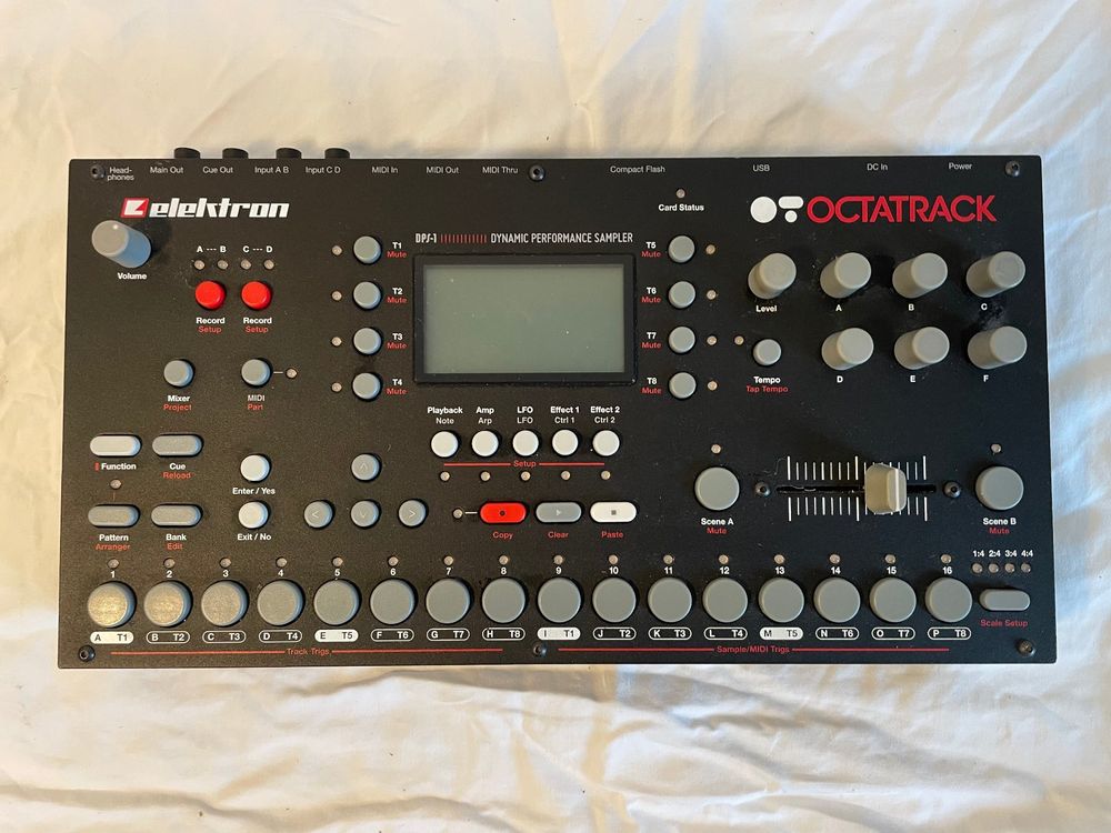 Octatrack MK1 zu verkaufen (Gebraucht) in Peseux für CHF 550 – nur ...