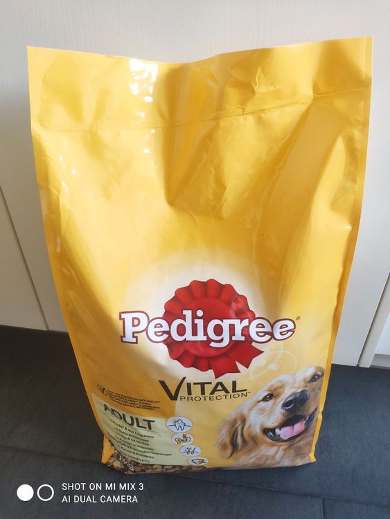 Pedigree Hundefutter 10kg (Neu und originalverpackt) in Muhen für CHF 10 – nur Abholung auf ...