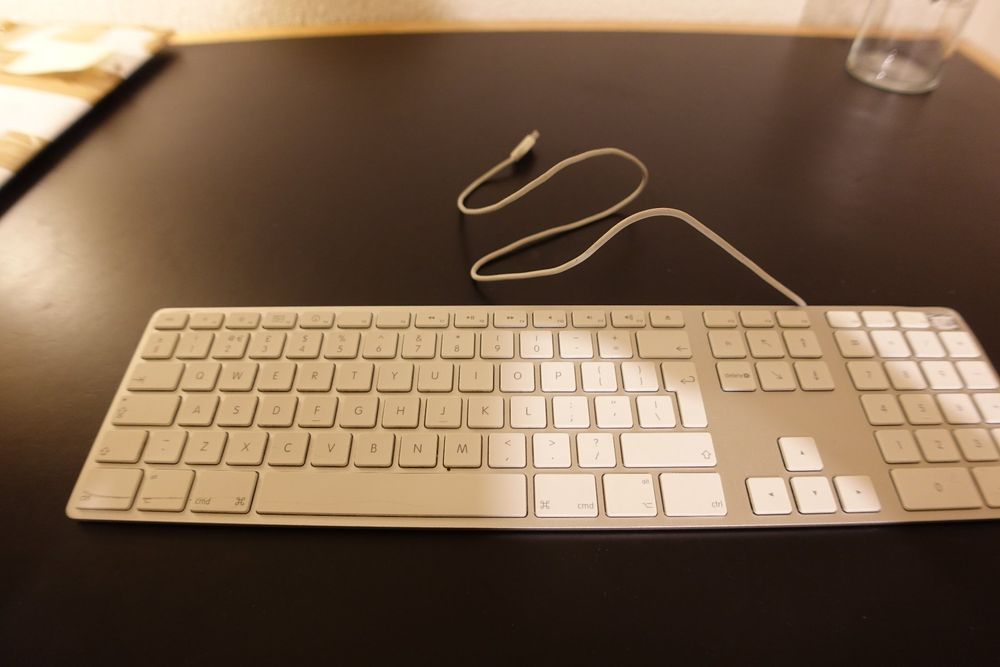 Apple Tastatur (defekt) | Kaufen auf Ricardo Apple Tastatur (defekt) | Kaufen auf Ricardo