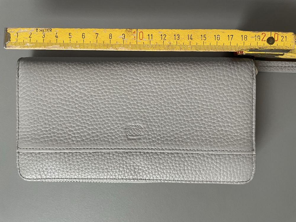 Portemonnaie von Navyboot, hellgrau (Gebraucht) in Gockhausen für CHF ...