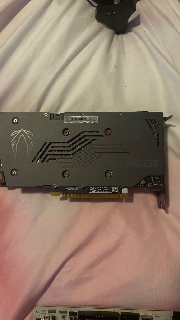 Zotac GeForce RTX 3050 Twin Edge Top! (Gebraucht) in Unterägeri für CHF ...