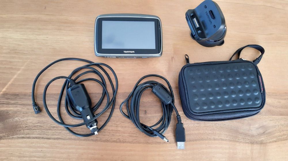 Navi TomTom Go 740 Live (Gebraucht) in Frauenfeld für CHF 22 – mit ...