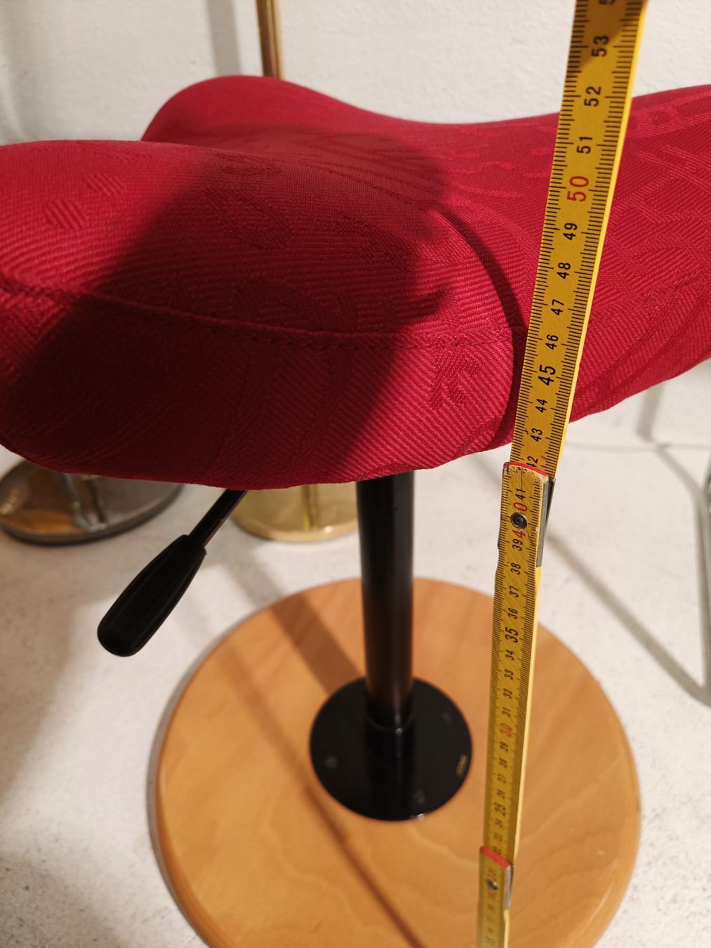 stokke Varier move hocker holz rot ,(muster) (Gebraucht) in Winterthur ...