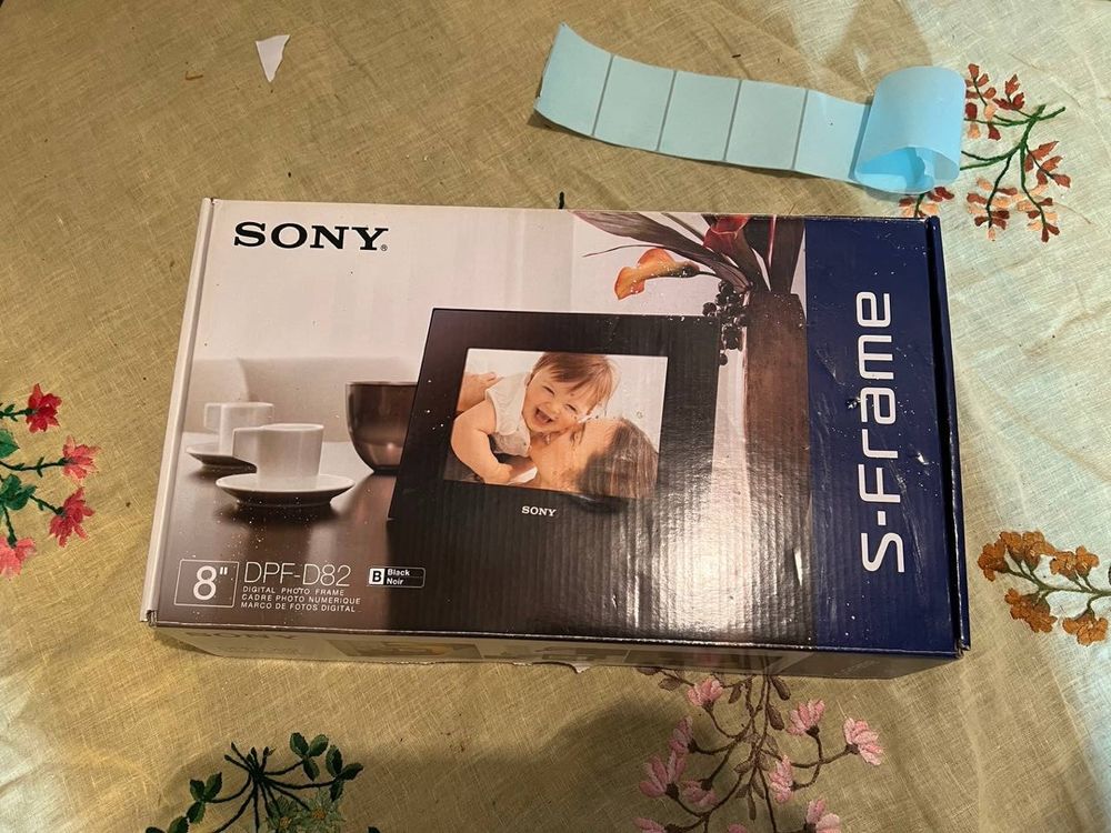Sony S-Frame DPF-D82, digitaler Bilderrahmen (66) (Gebraucht) in Illnau ...
