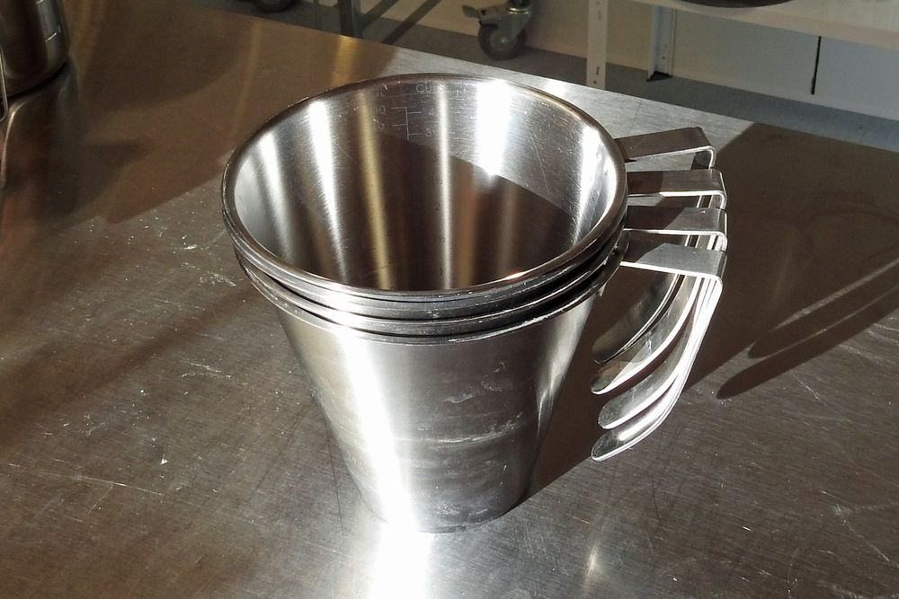 4 Messbecher Edelstahl 2l Konisch IKEA (Gebraucht) in Wittenbach für ...