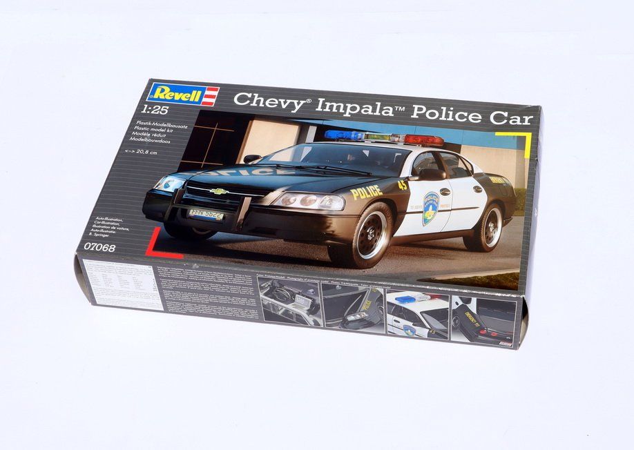 Chevy Impala Police Car 1:25 von Revell | Kaufen auf Ricardo