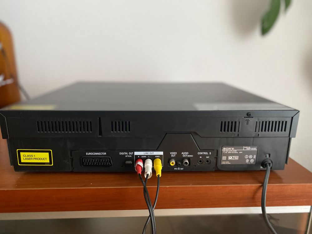 Sony Mdp-515d CD CDV LD Laserdisc Player schwarz (Defekt) in Allschwil ...