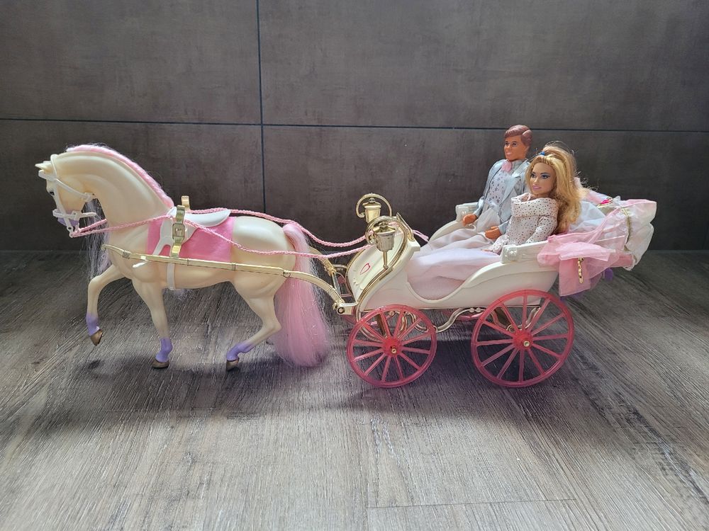 Luxus Barbie Kutsche Mit Pferd Bild